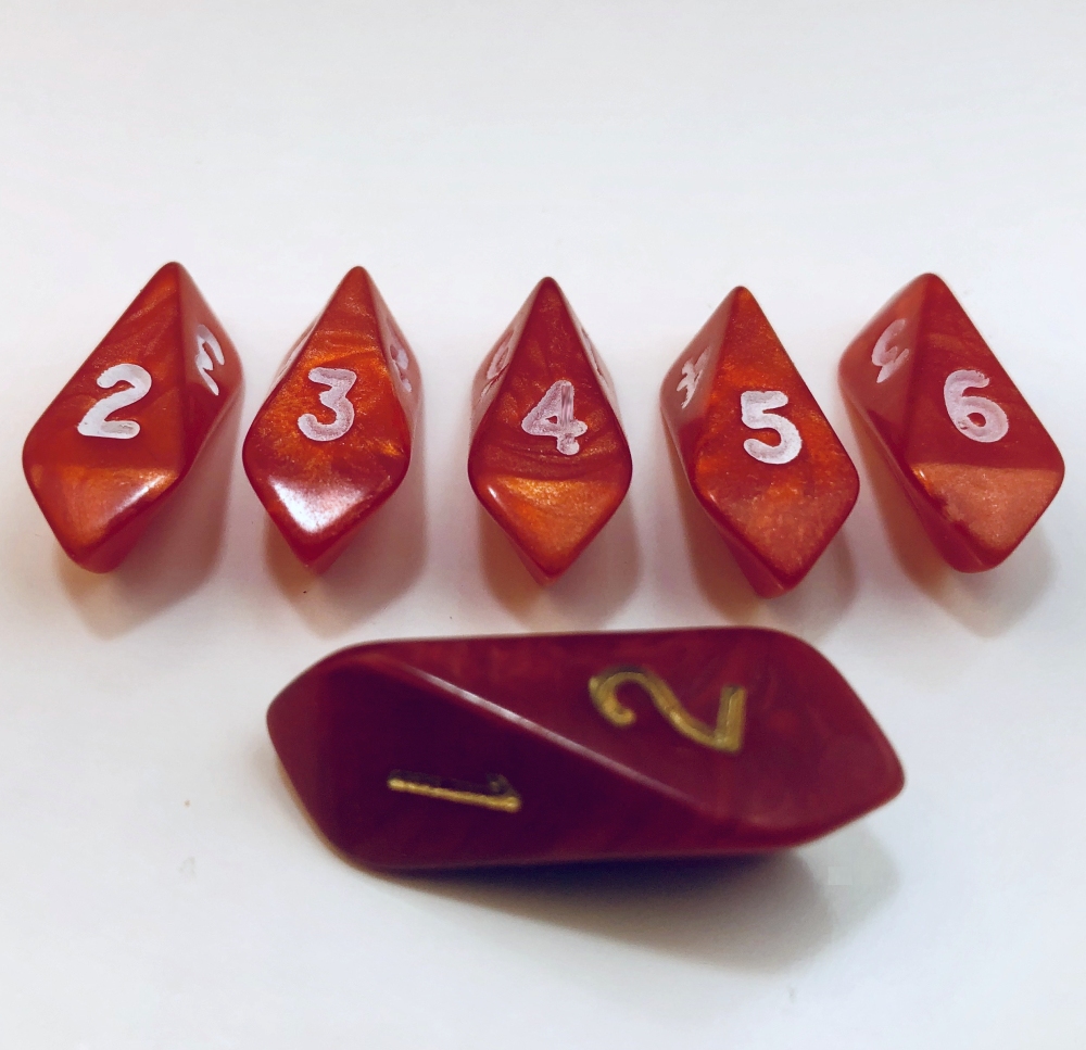 Crystal Caste: Original size Crystal pearl d6 - Red