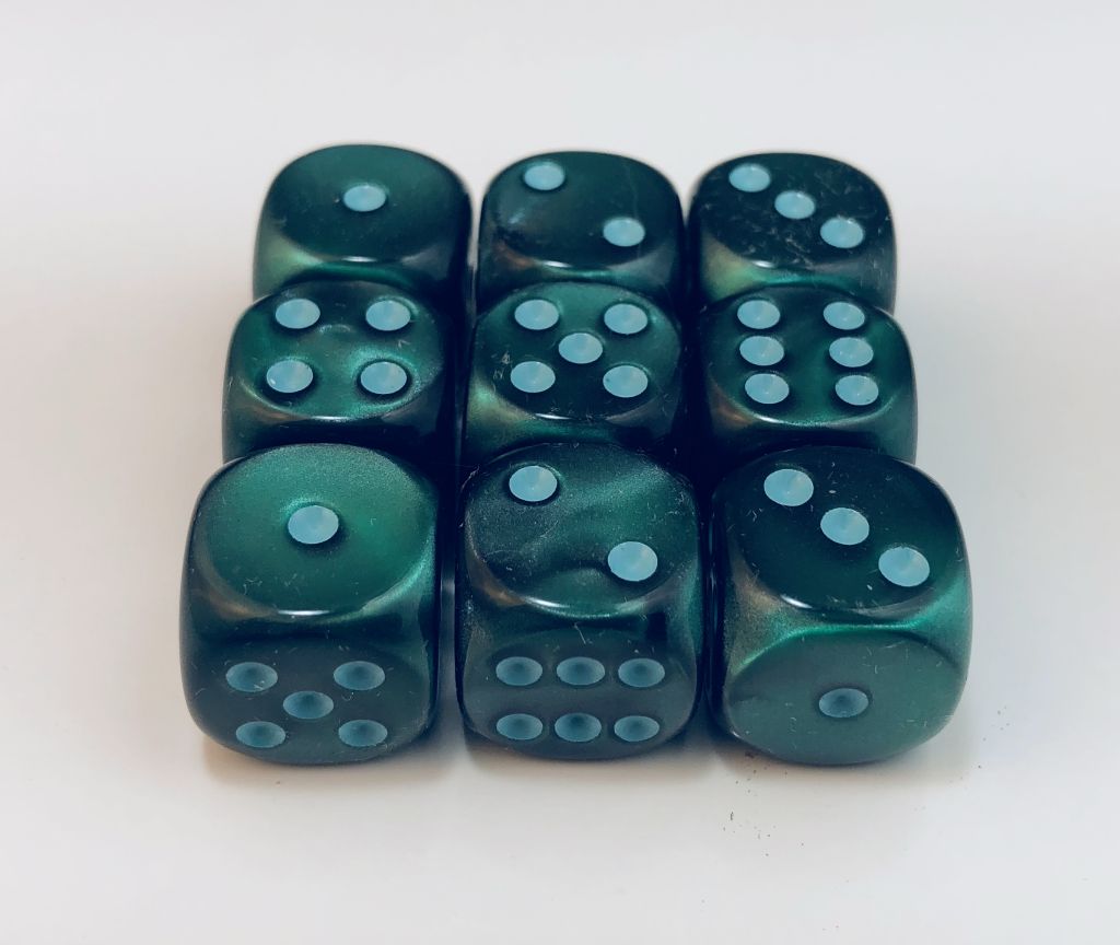 Crystal Caste: 9 piece green 16mm Satin