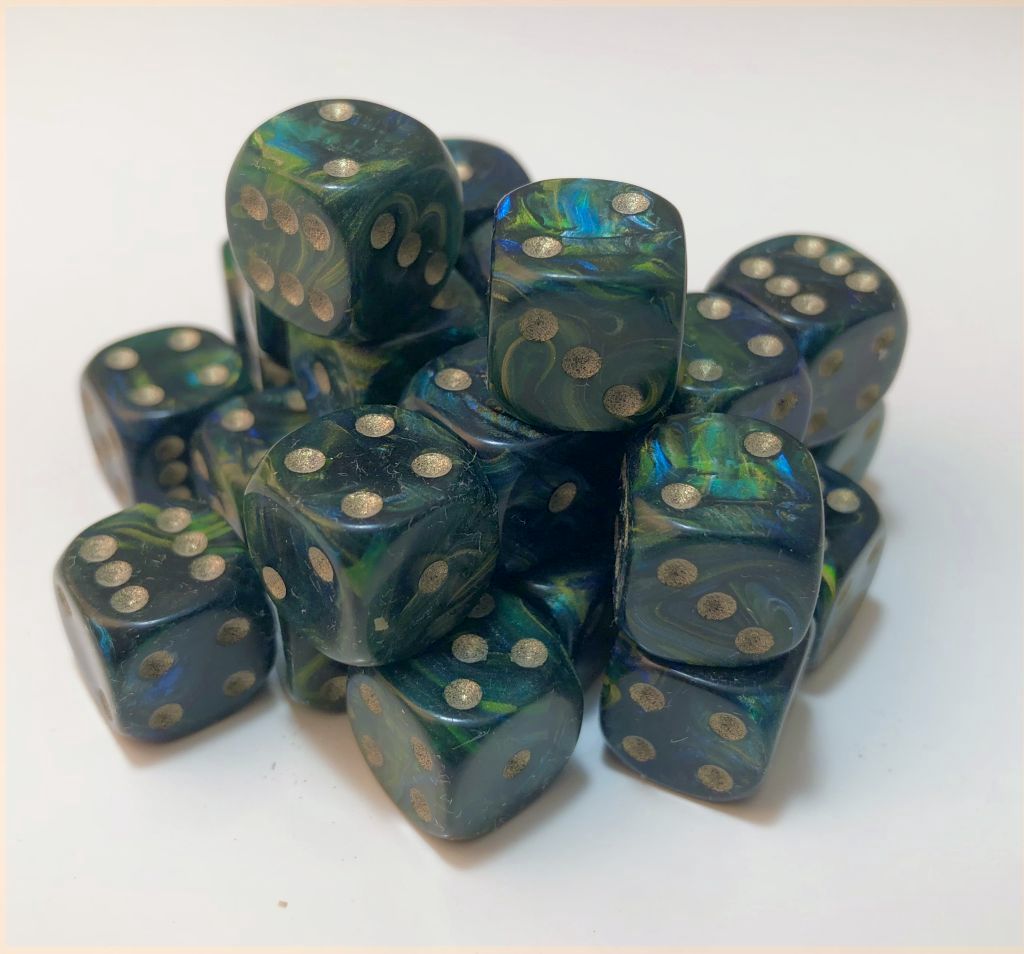 Crystal Caste: 27 piece green 12mm Spectrum